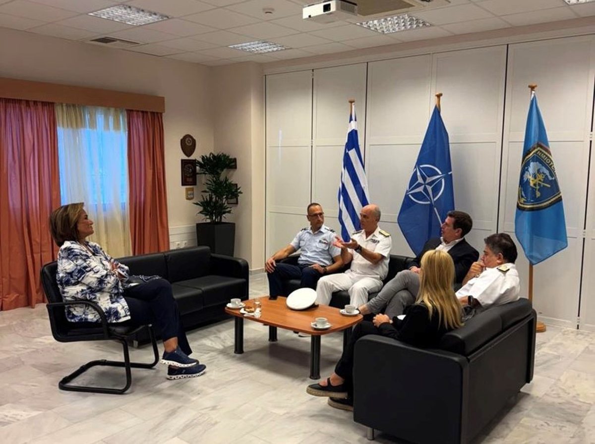 Ντόρα Μπακογιάννη σε συνάντηση επιτροπών της Κοινοβουλευτικής ...