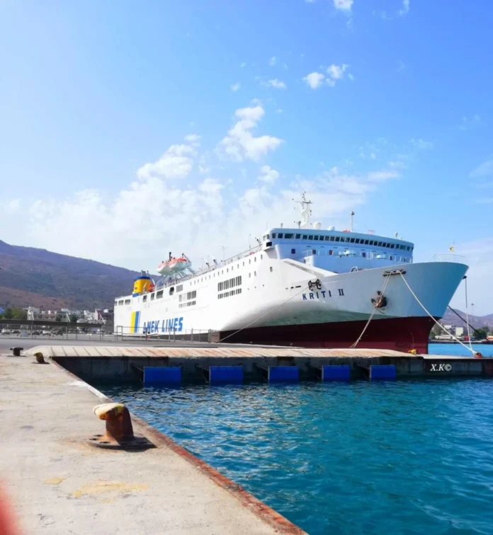 Χανιά: Τέλος εποχής για το “ΚΡΗΤΗ ΙΙ” της ΑΝΕΚ – Τελευταίο ταξίδι για ...