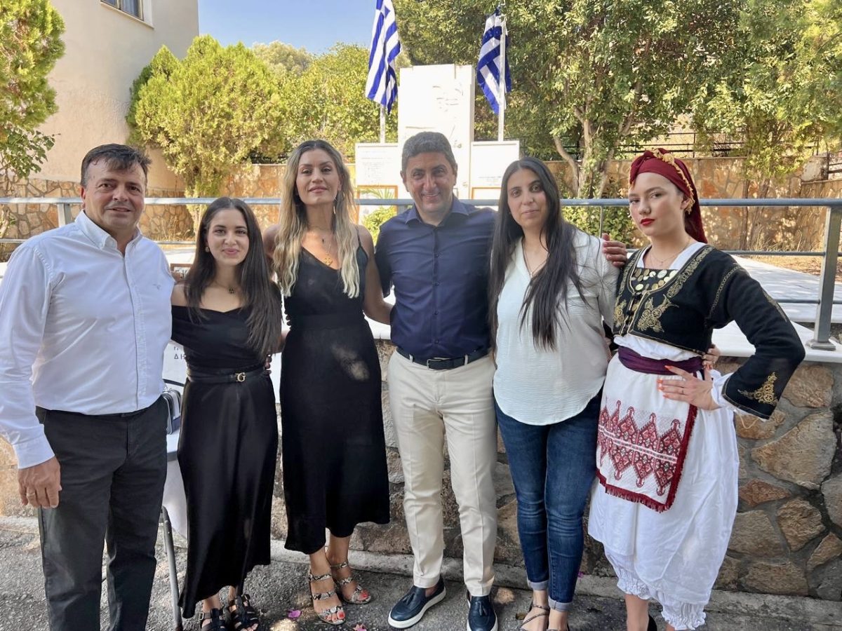 Λευτέρης Αυγενάκης: Τιμή και μνήμη για τους ήρωες του Σάρχου και των ...