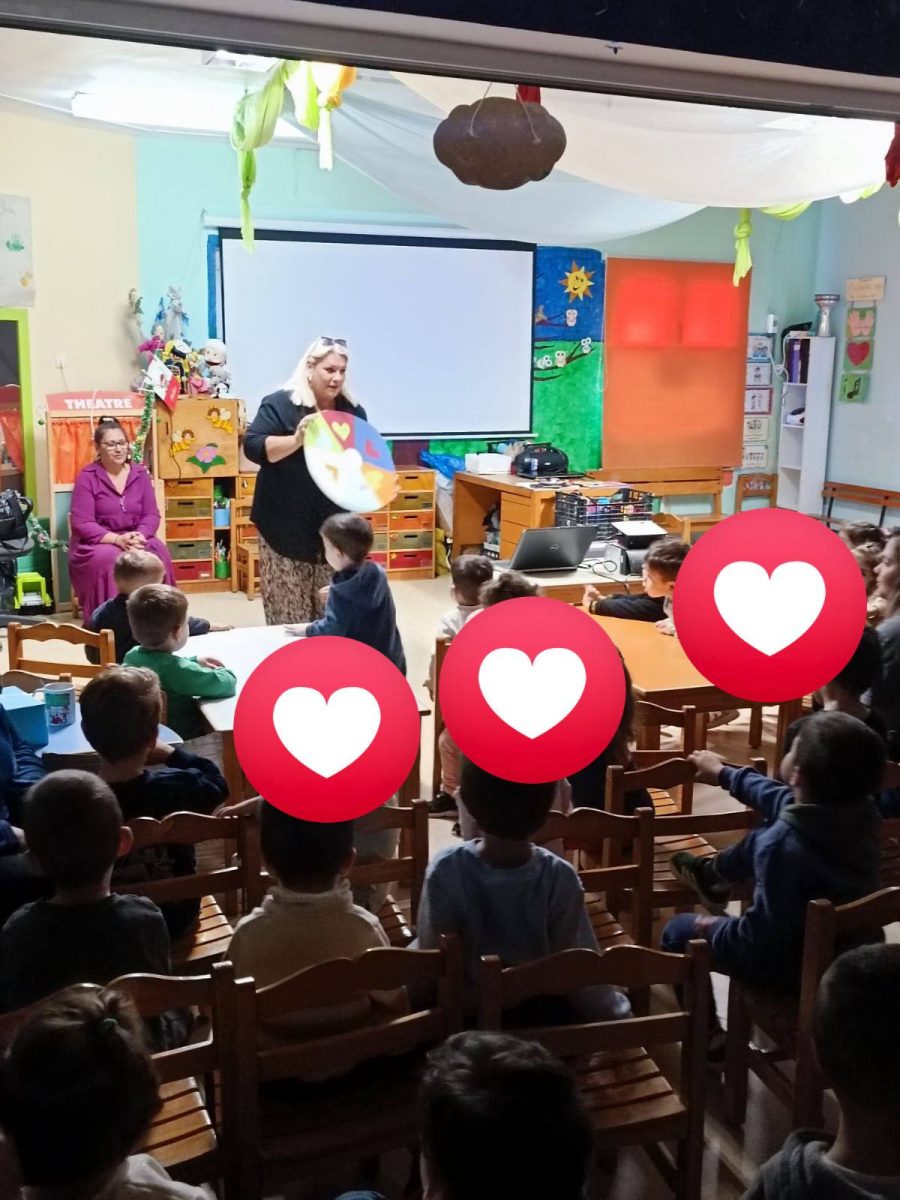 To ΣΤ Νηπιαγωγείο Ηρακλείου συνέλεξε τρόφιμα και τα πρόσφερε στην ...