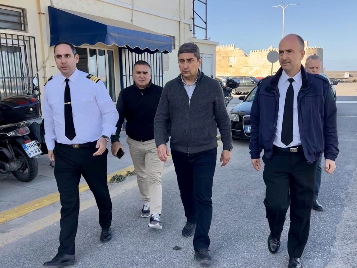 Λευτέρης Αυγενάκης από το κεντρικό Λιμεναρχείο Ηρακλείου