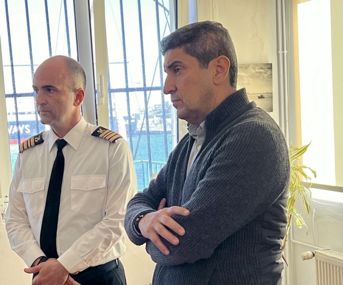 Λευτέρης Αυγενάκης από το κεντρικό Λιμεναρχείο Ηρακλείου