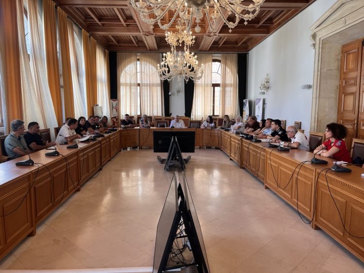 Πανελλαδικές 2026: Η ΕΒΕ «κόβει» χιλιάδες υποψηφίους παρά τις κενές ...